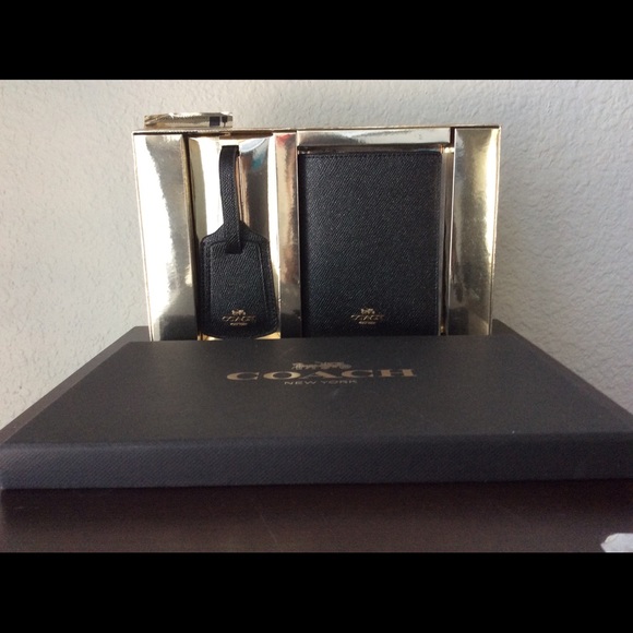 Coach | Accessories | Coach Boxed Wallet Gift Set | Poshmark